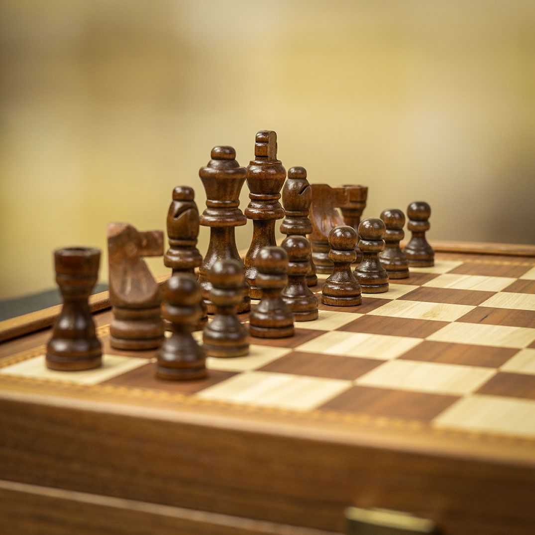 Manopoulos Backgammon and Chess Set in Wood Case - Replica Walnut